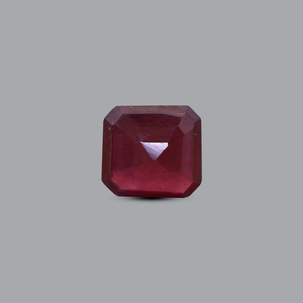 Thailand Ruby - 7.8 Carats - Natural and Certified - Pramogh